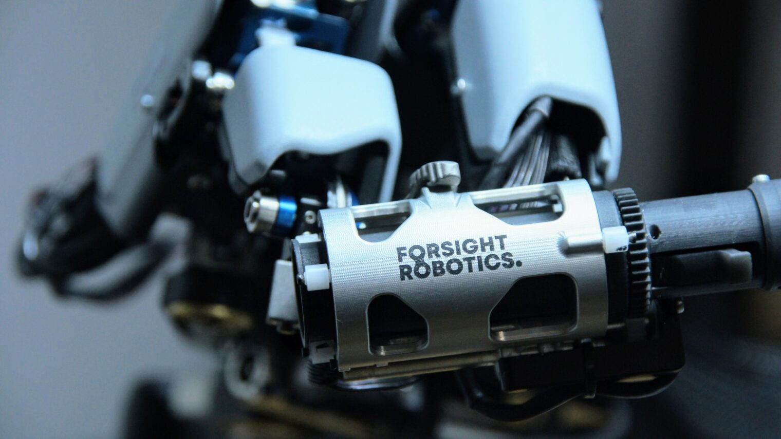 Robotic eye surgery system comes out of stealth with $10m - ISRAEL21c