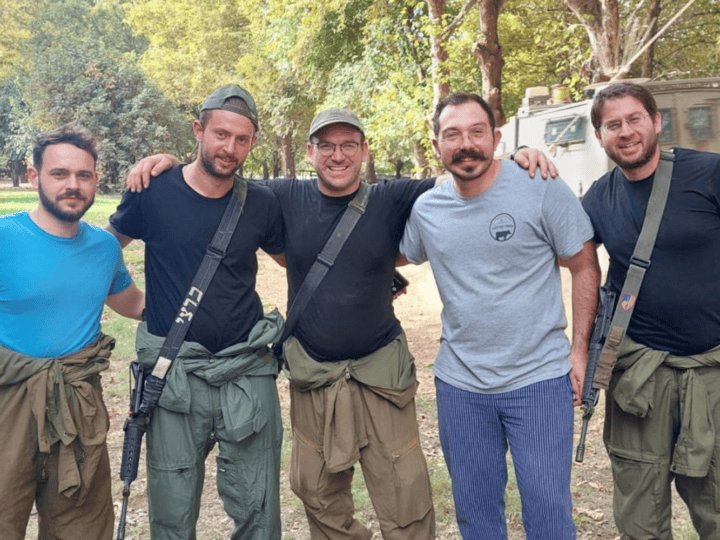 This man sacrificed his restaurant to feed hungry soldiers - ISRAEL21c
